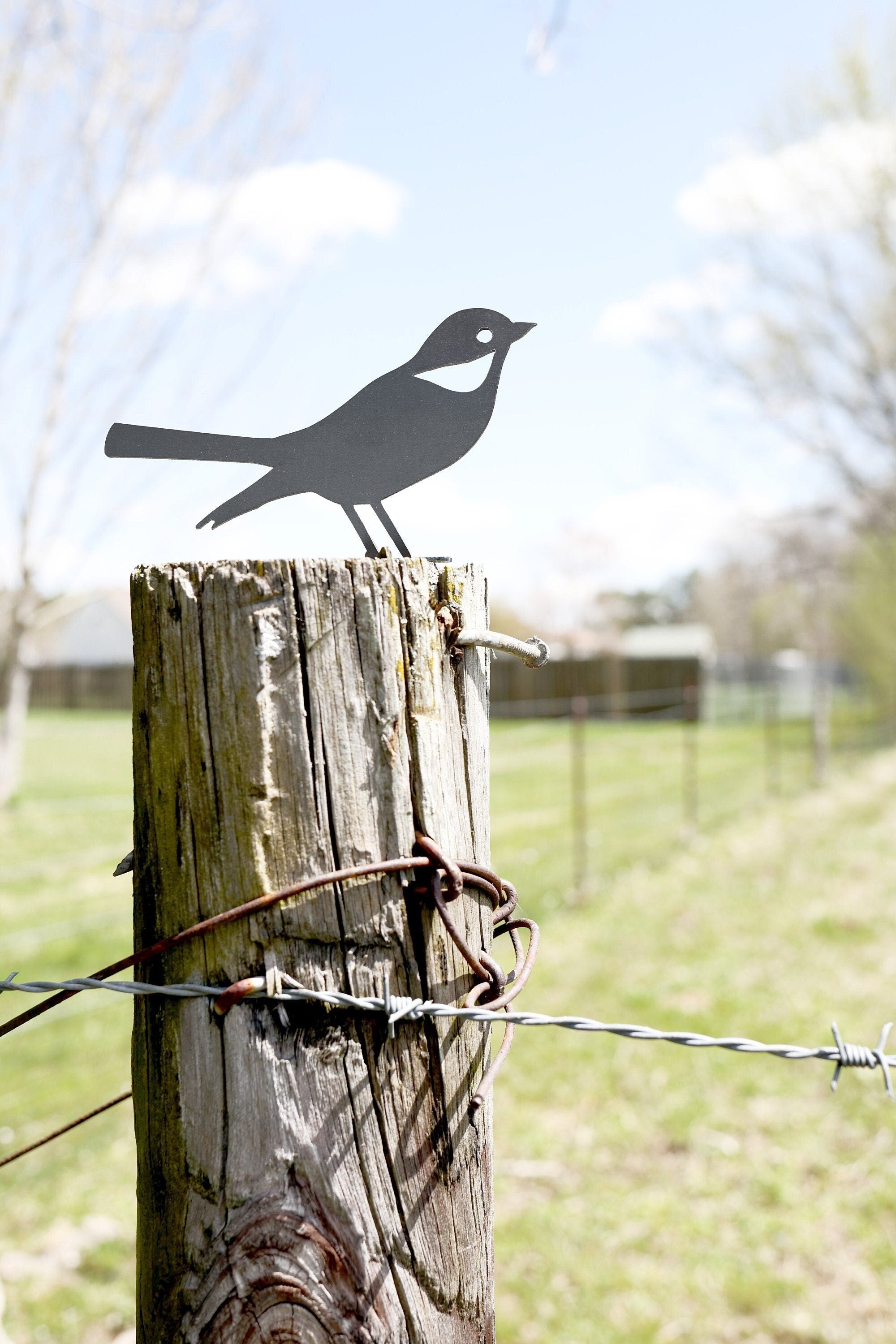 Metal Bird Garden Statue | Rustic Mockingbird Decor Art